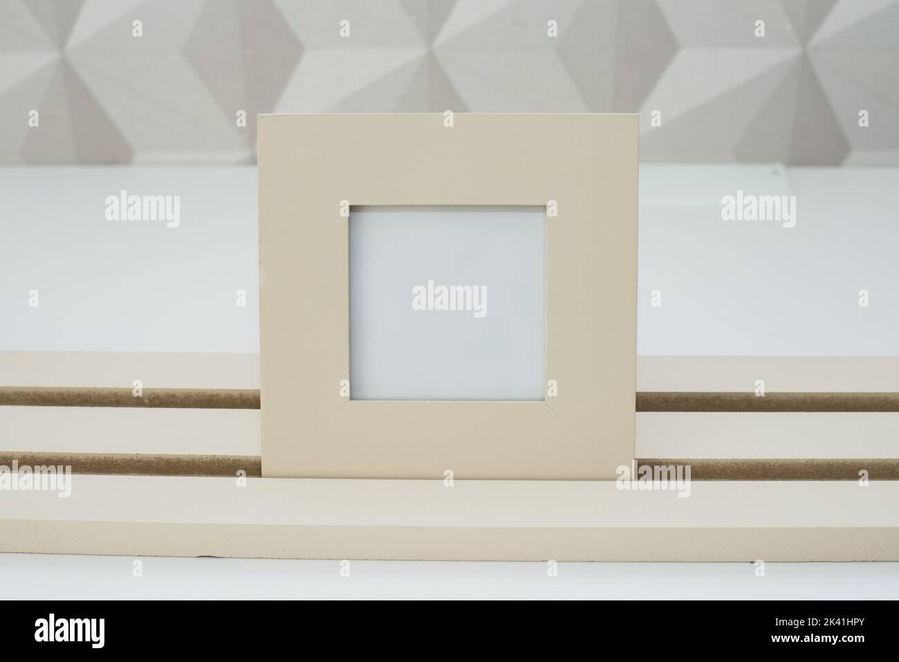 Empty picture frame Stock Photo - Alamy