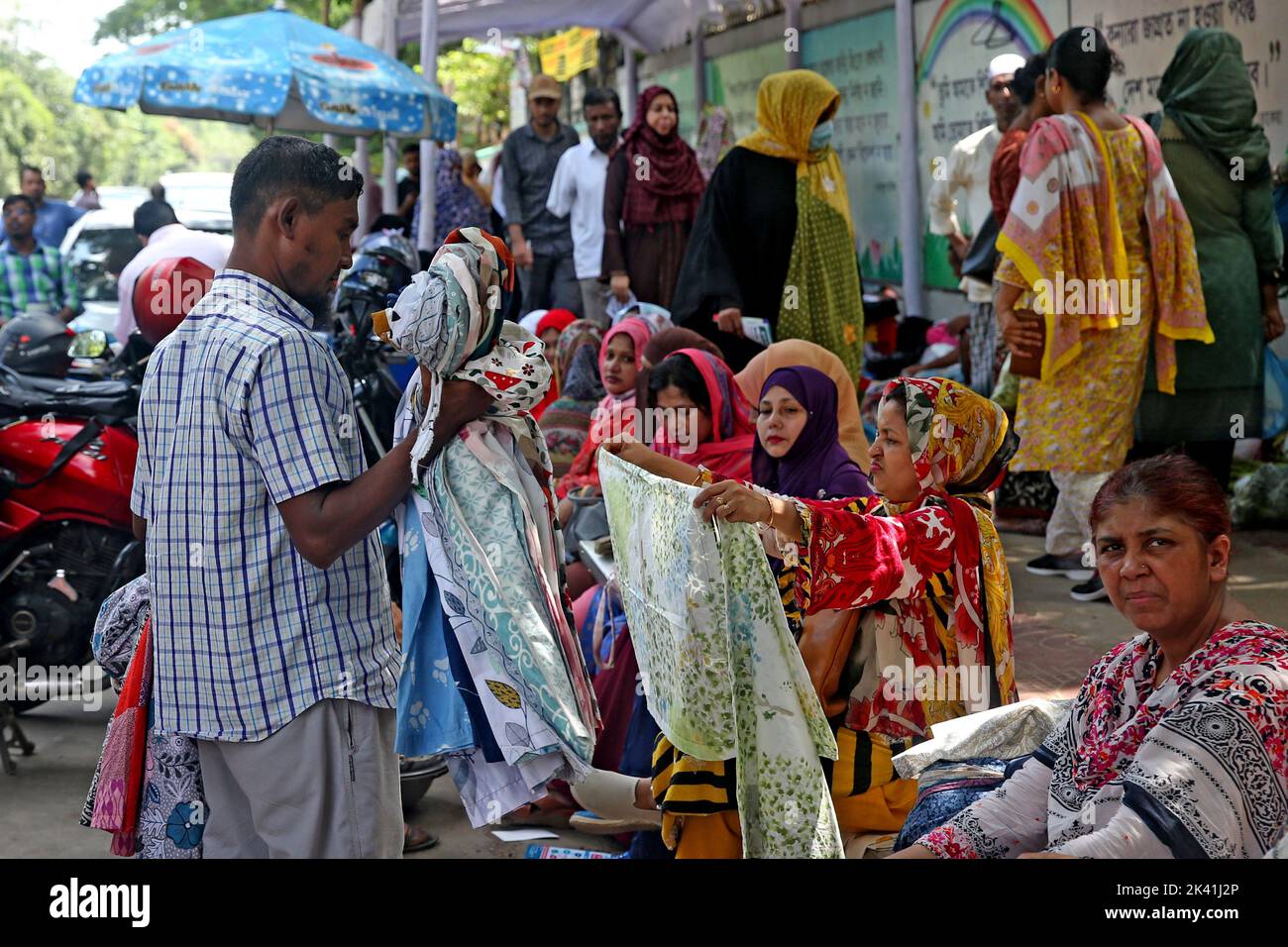 Child taken from parents hi-res stock photography and images - Alamy