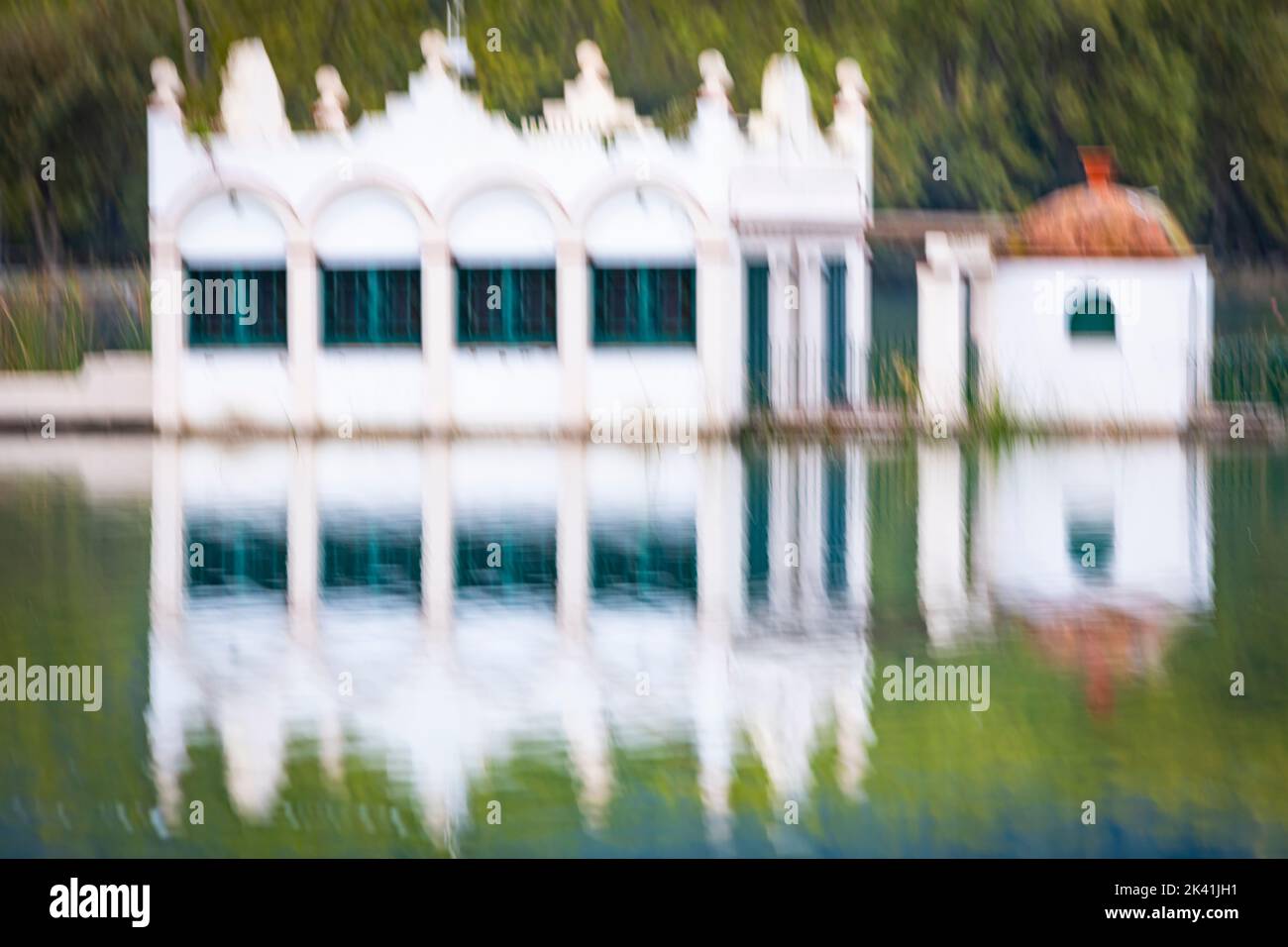 Floating camera movement hi-res stock photography and images - Alamy