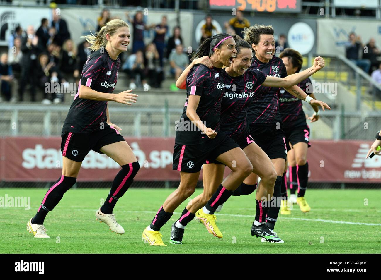 Alves da Silva Andressa (AS Roma Women) celebrates after scoring the ...