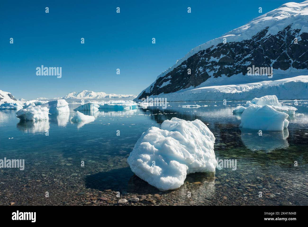 Antarctic mountains end sea landscape, Antartica Stock Photo - Alamy