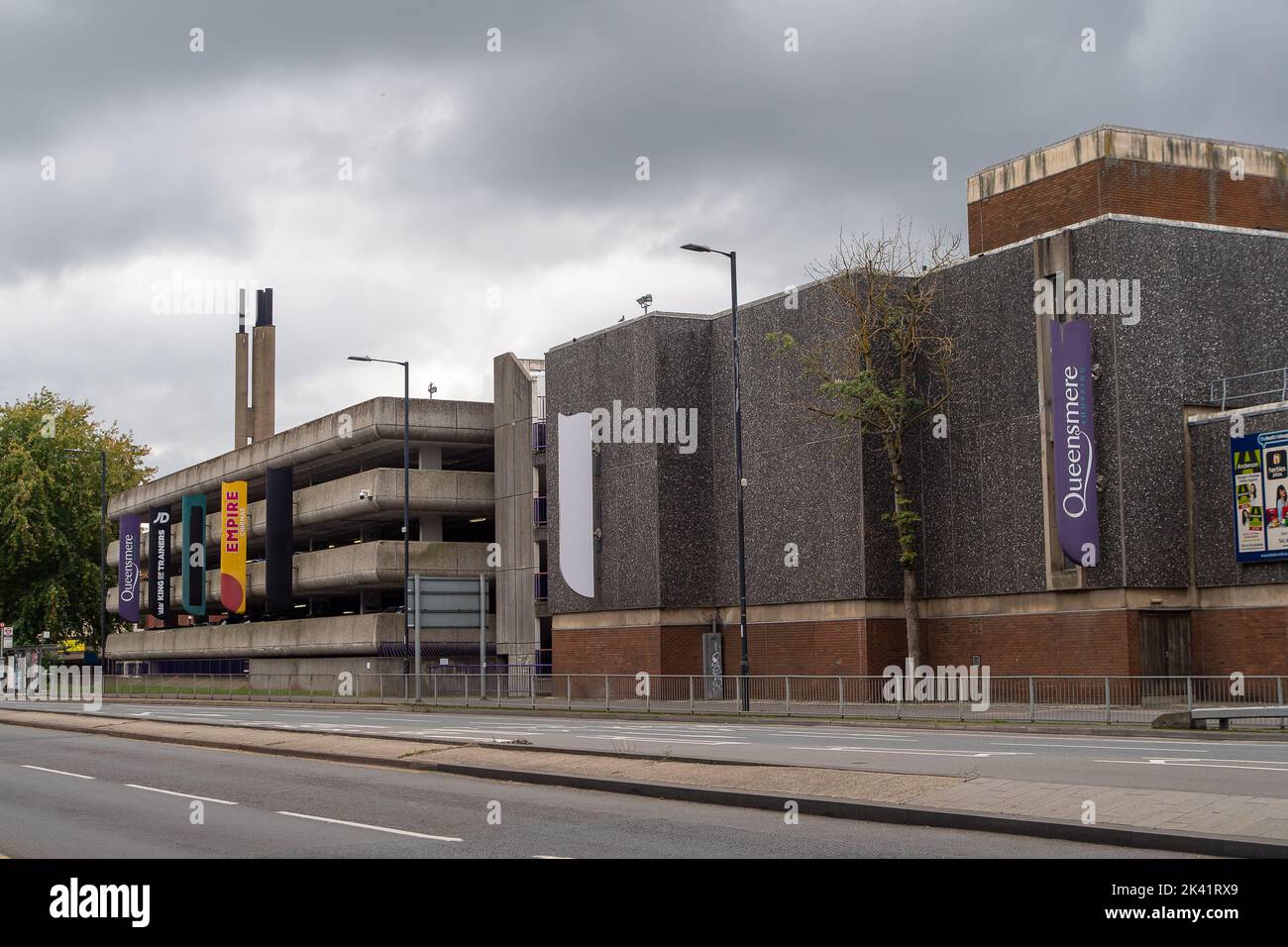 Slough, Berkshire, UK. 29th September, 2022. The Queensmere Shopping ...