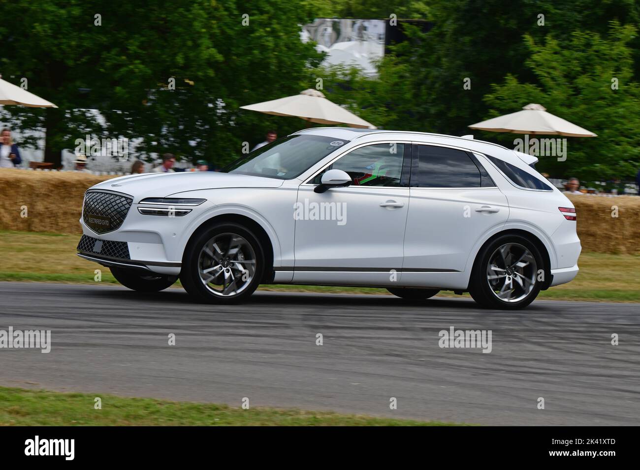 Genesis GV70 E, First Glance, an opportunity to see new models and ...