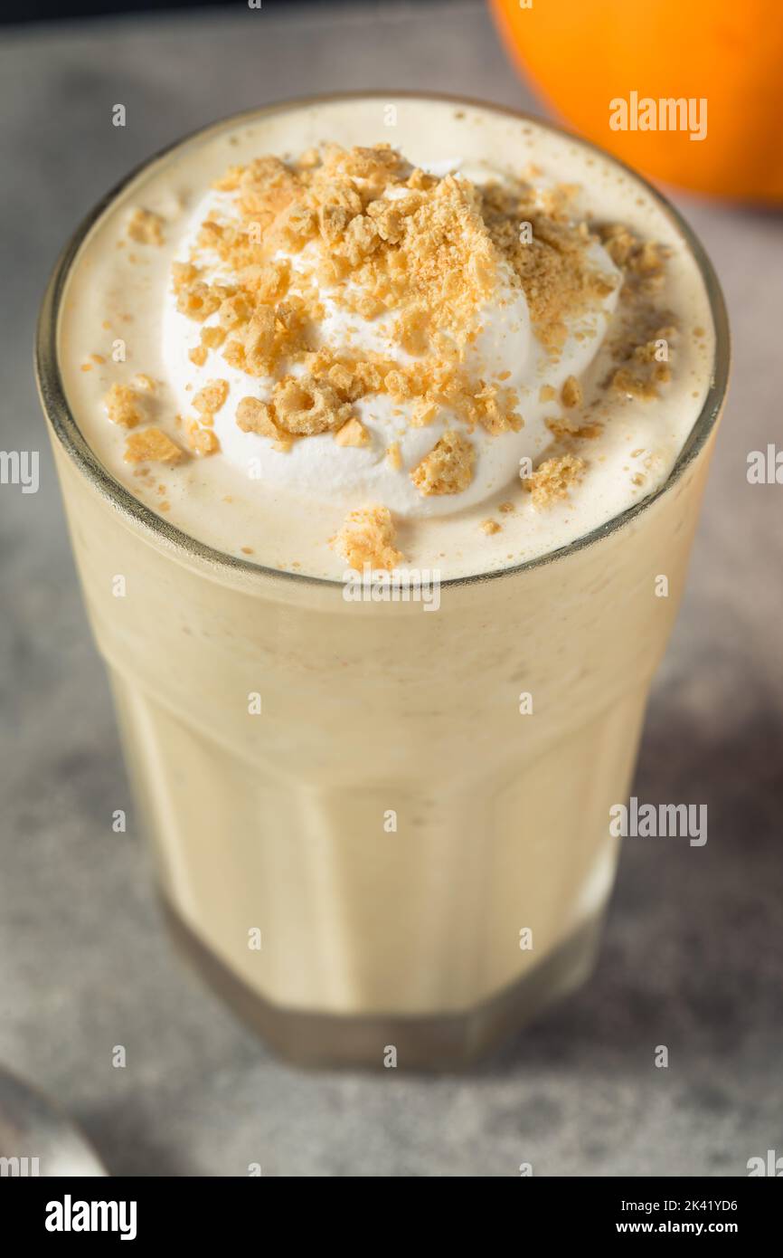 Milk milkshake hi-res stock photography and images - Alamy