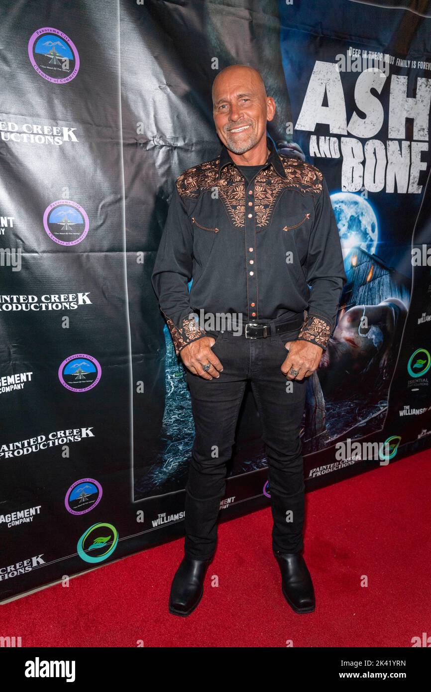 Encino, CA, September 28, 2022, Eric Cartwright attends Los Angeles ...