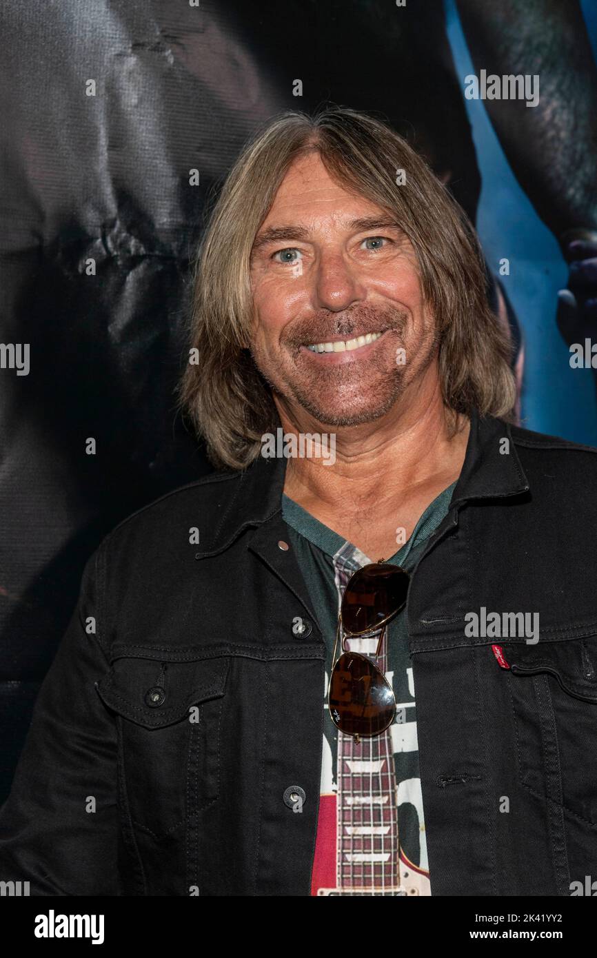 Encino, CA, September 28, 2022, Mark Hoadley attends Los Angeles ...