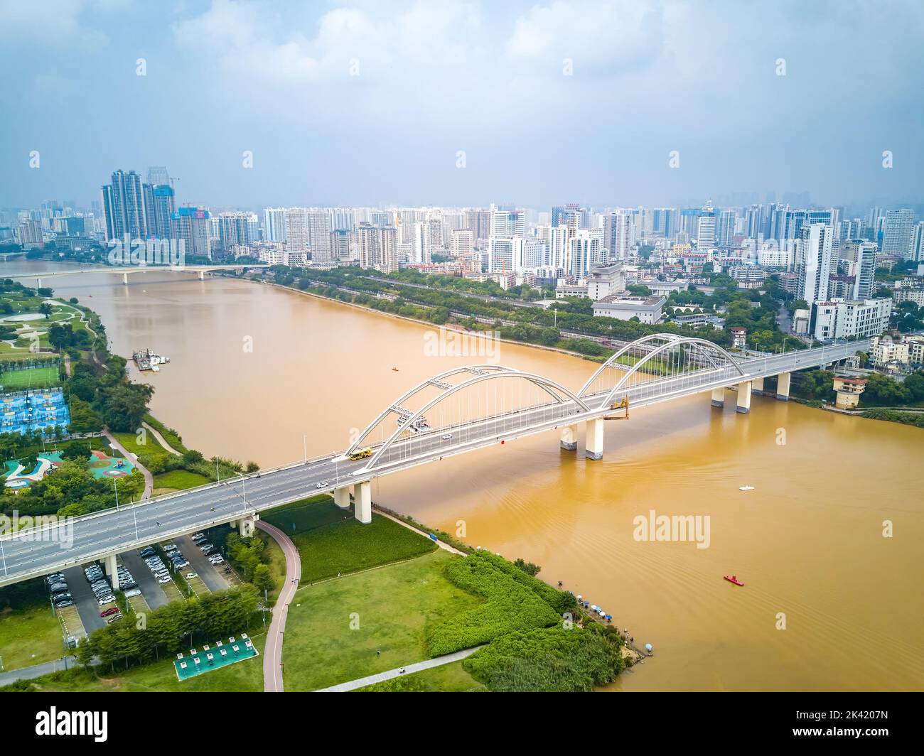 Yonghe Bridge and surrounding buildings on the Yong River in Nanning ...