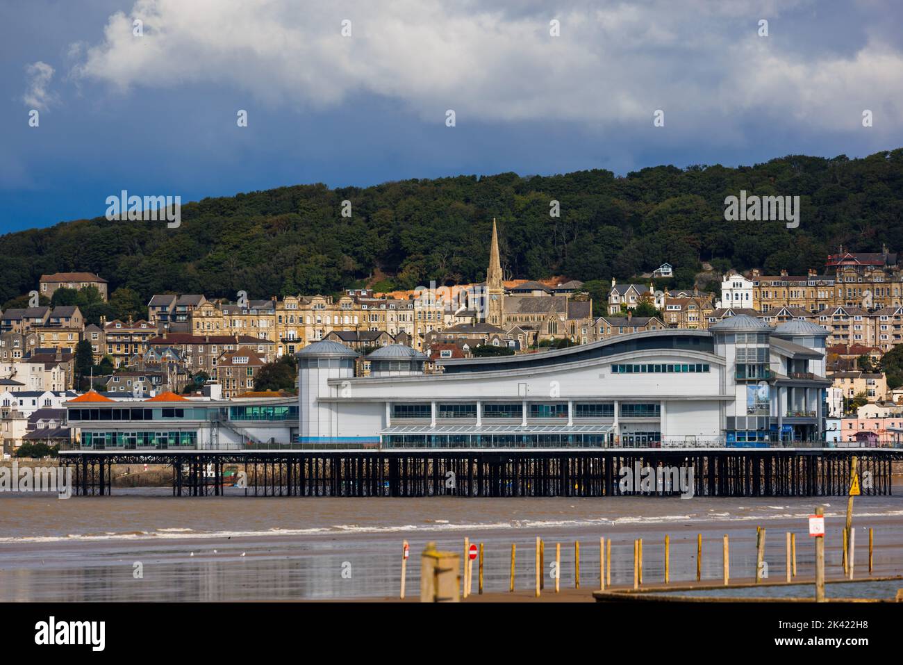 Sunny morning down on Weston beach and grand pier Stock Photo - Alamy