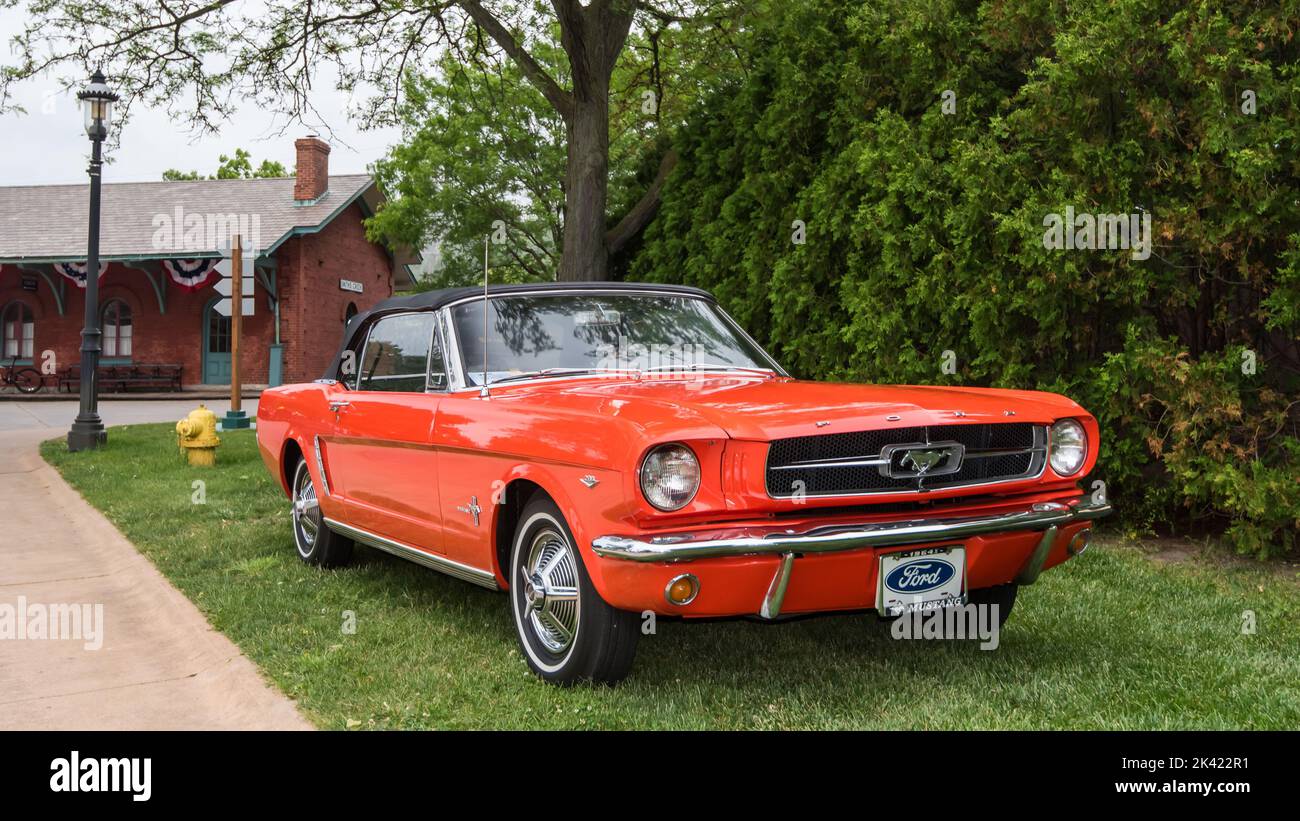 1964 12 Mustang Convertible