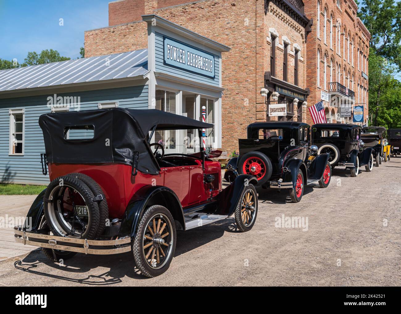 Vintage auto spoke wheel hi-res stock photography and images - Alamy