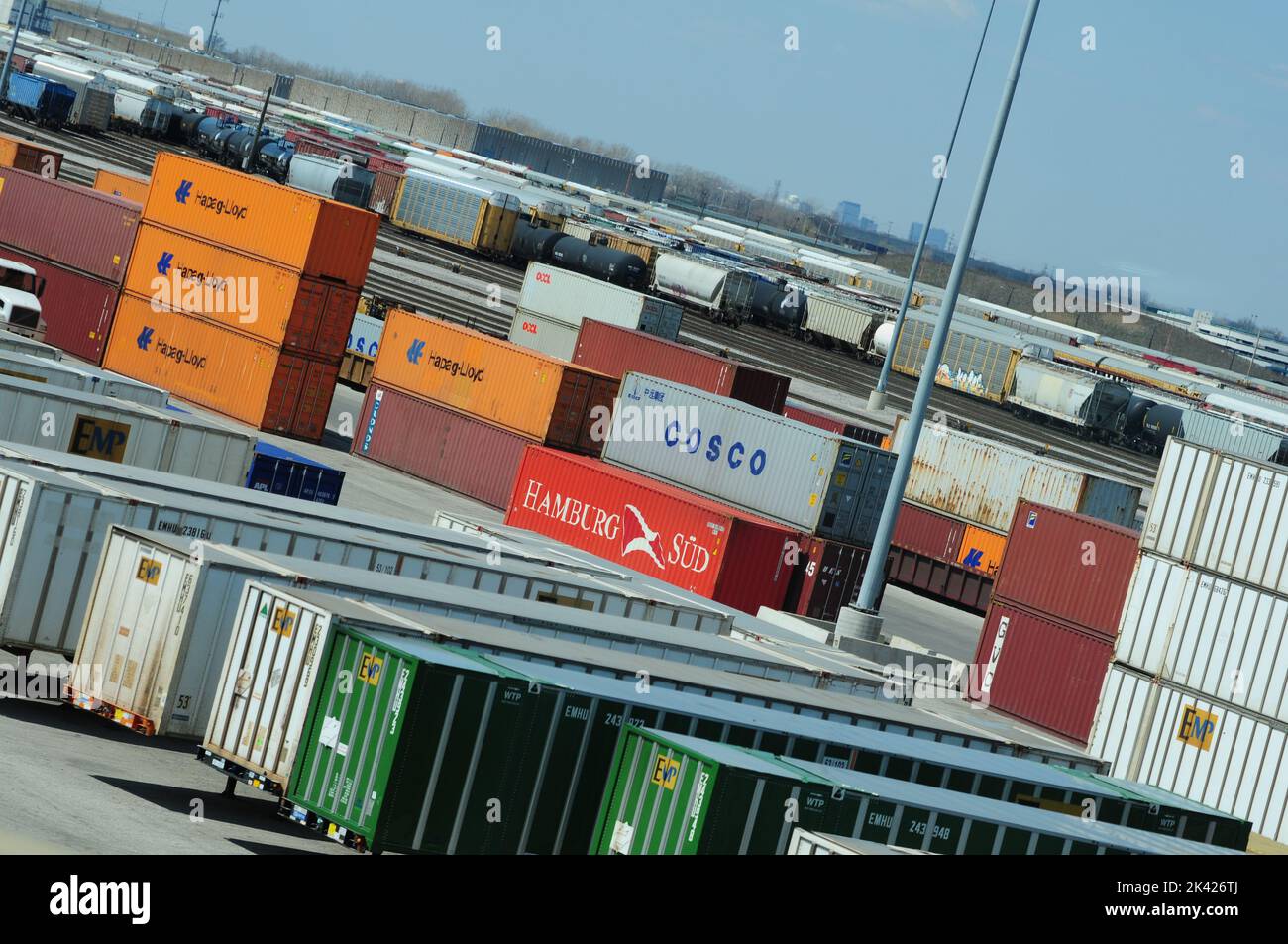 Multiple trains hi-res stock photography and images - Alamy