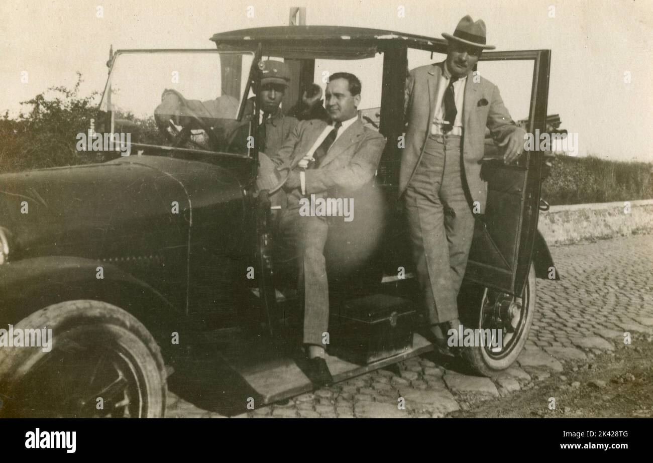 Three men with a car, Italy 1920s Stock Photo - Alamy