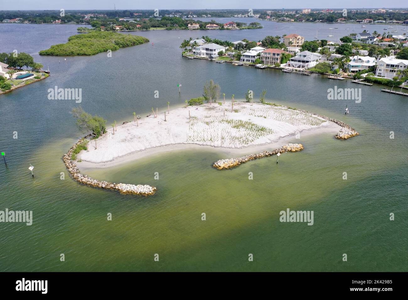 Water ski ramp hi-res stock photography and images - Alamy