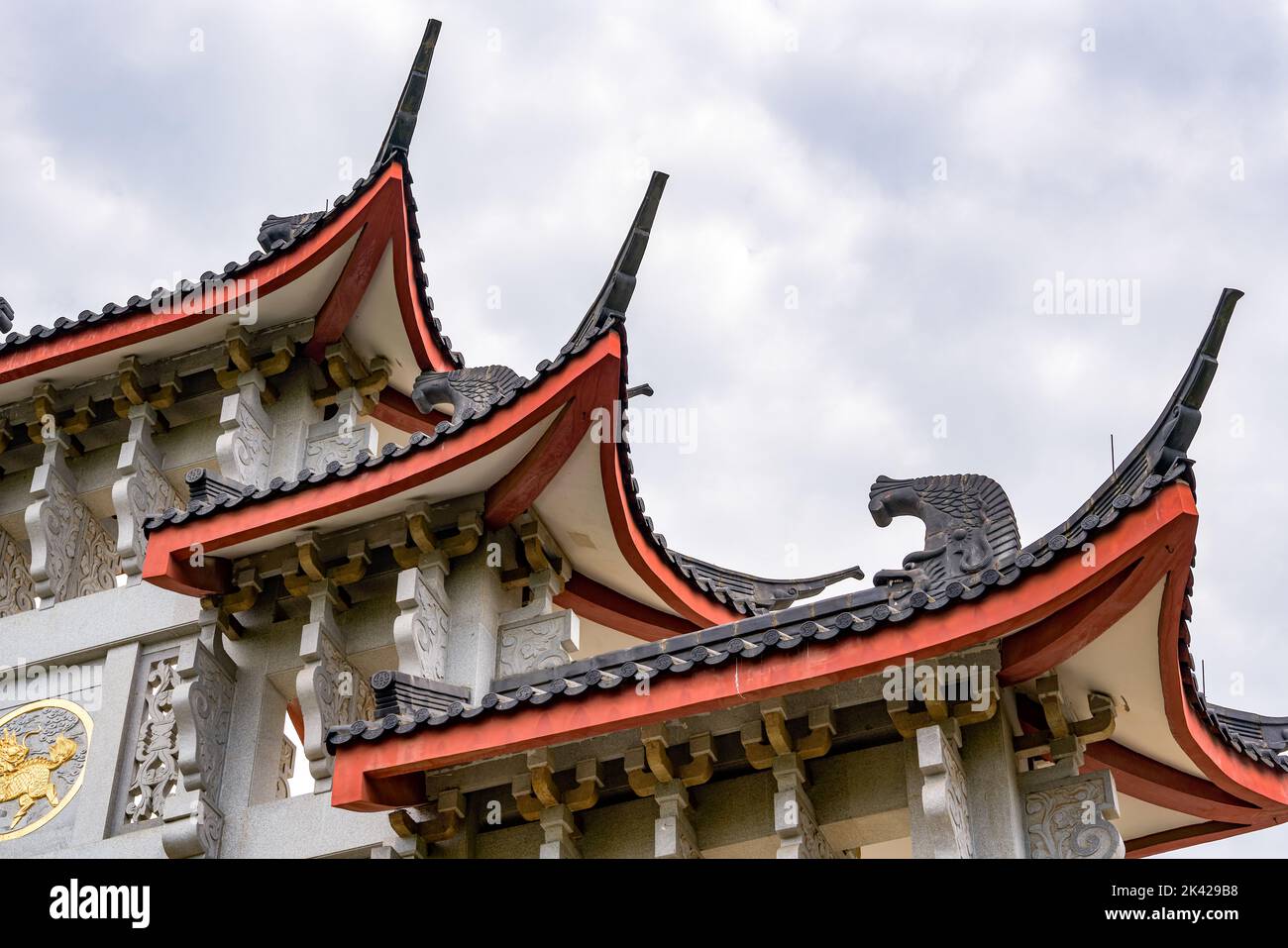 A raised archway of a traditional Chinese ancient building Stock Photo ...