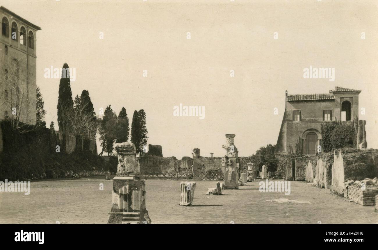 1920s house hi-res stock photography and images - Alamy