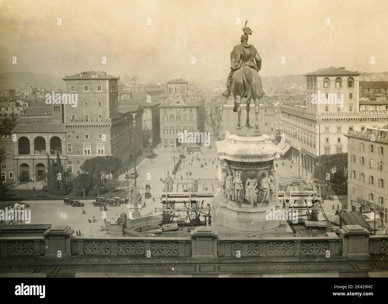 View of Piazza Venezia from the top of Vittoriano monument, Rome, Italy ...