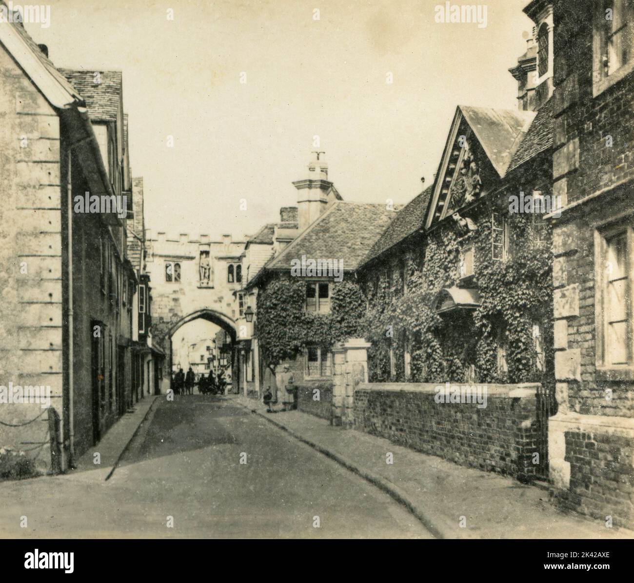 View of High Street Gate, Salisbury, UK 1930s Stock Photo - Alamy