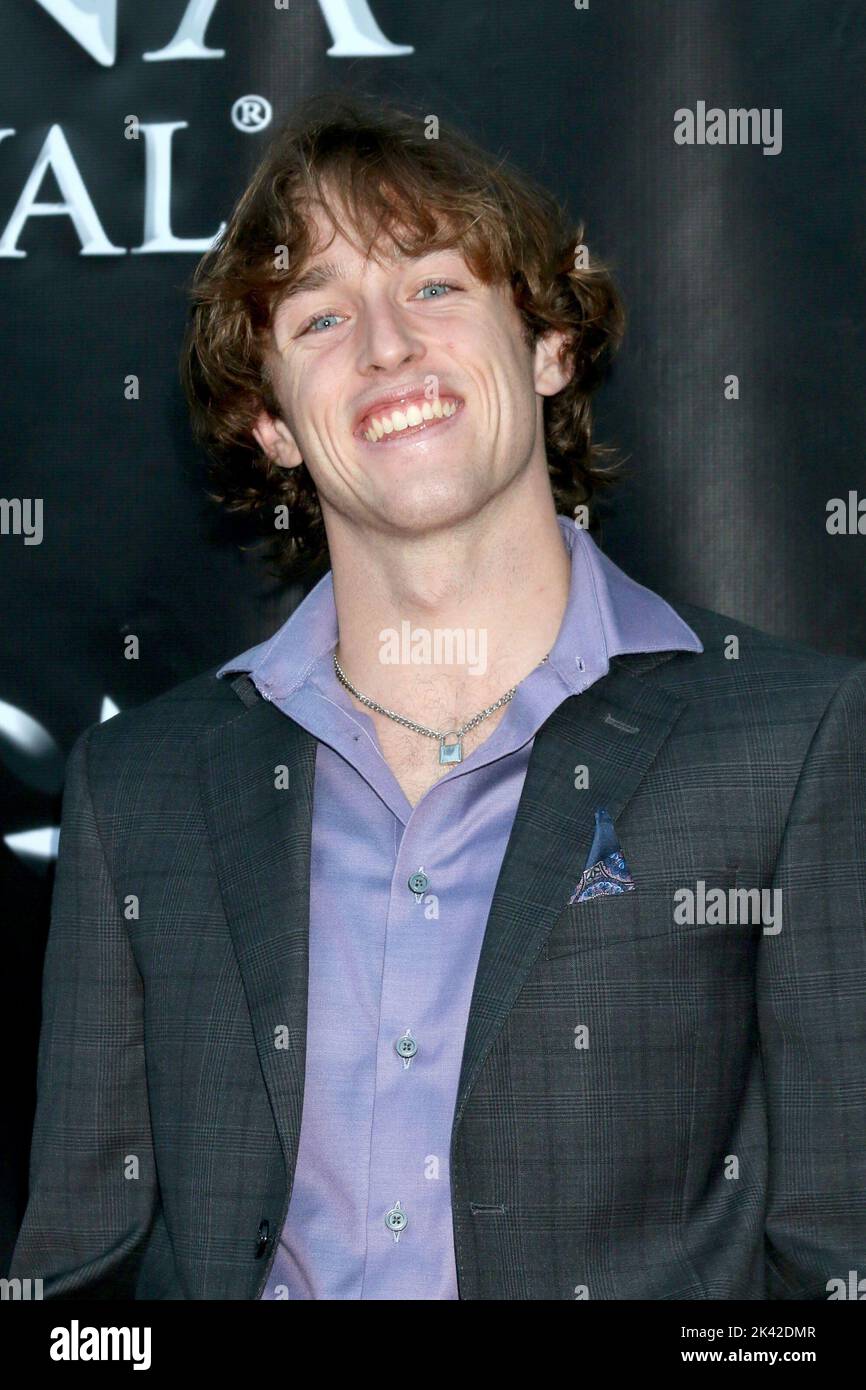 Santa Catalina Island, CA. 24th Sep, 2022. Tommy Kelly at arrivals for ...