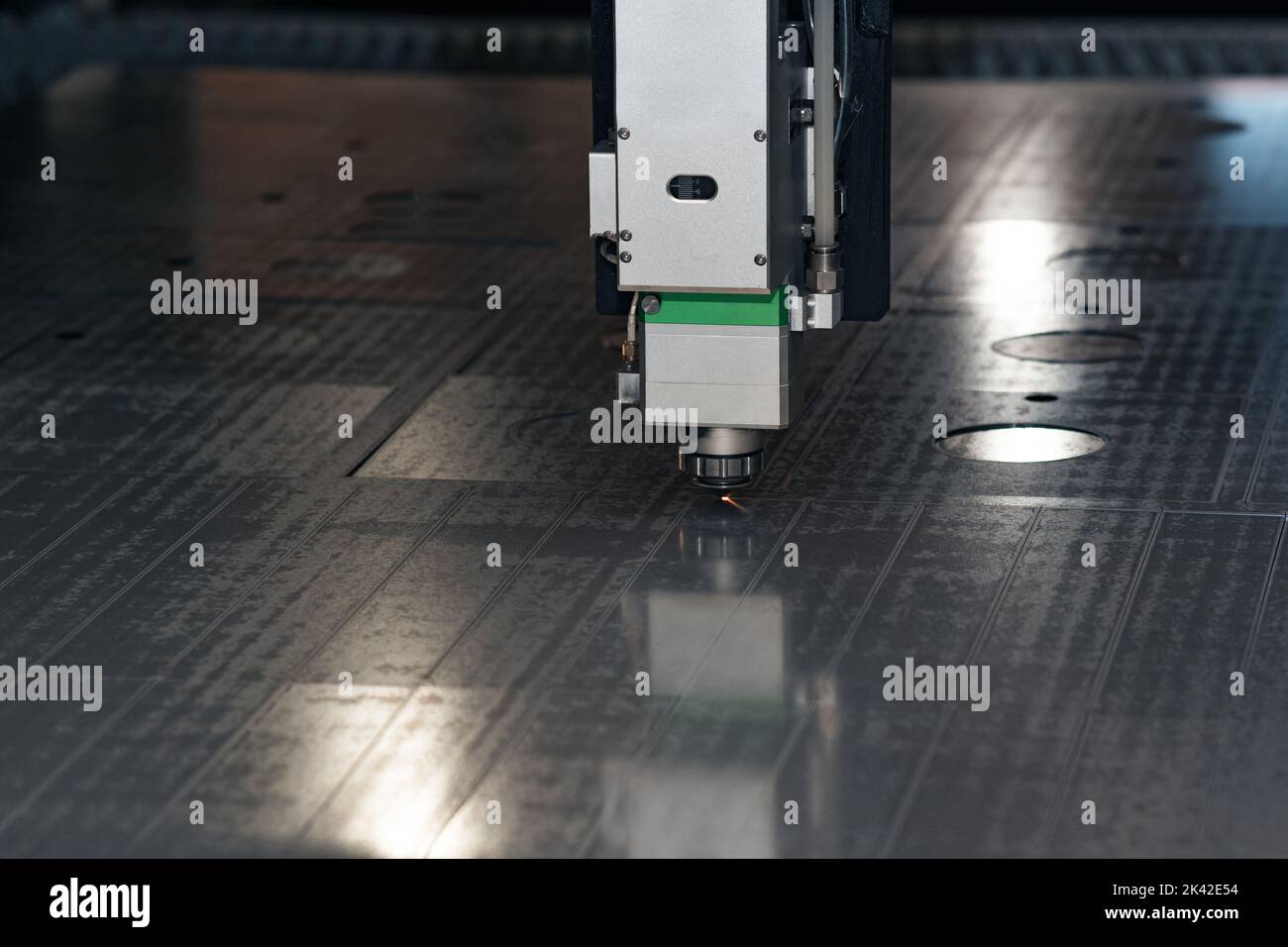 industrial laser cutter during metal sheet processing Stock Photo - Alamy