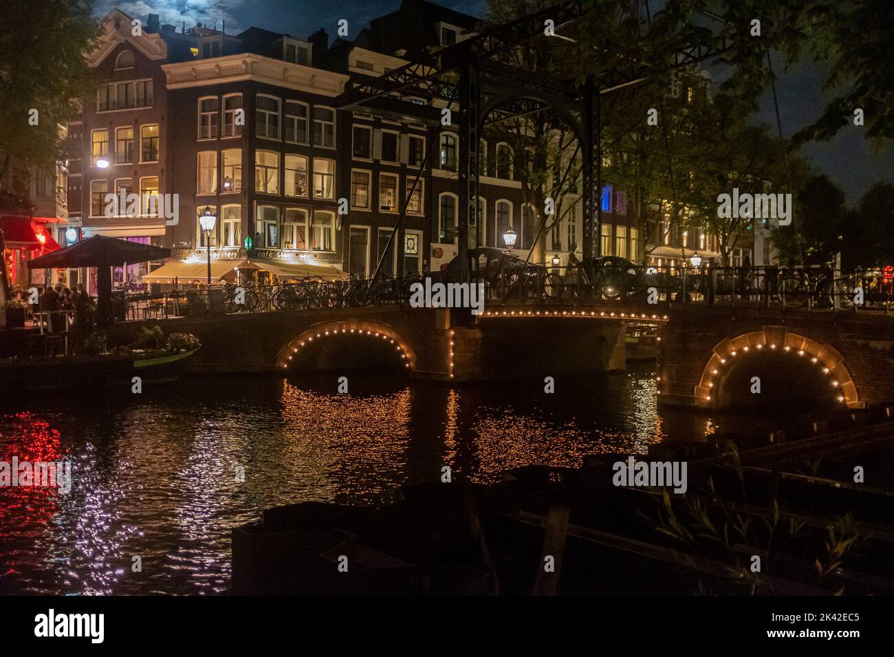 Nightlife by the canal hi-res stock photography and images - Alamy