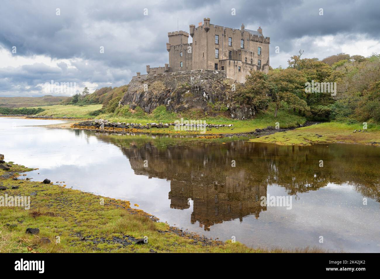Dunvegan castle in scotland hi-res stock photography and images - Alamy