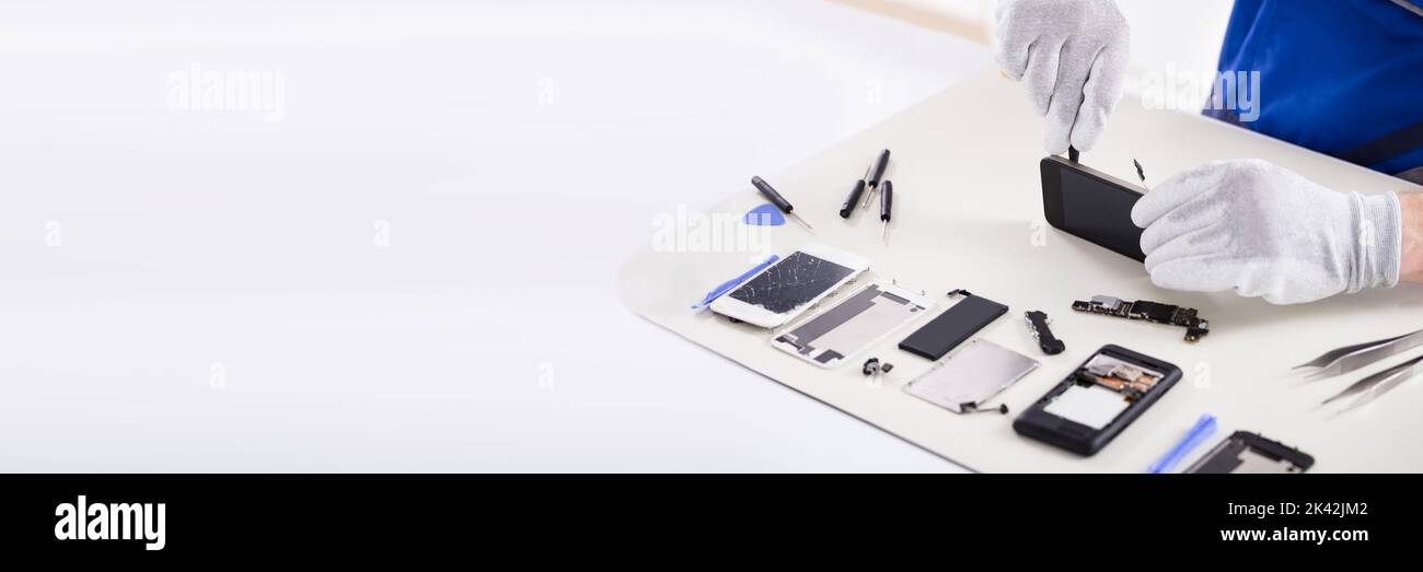 Gadget repair hi-res stock photography and images - Alamy