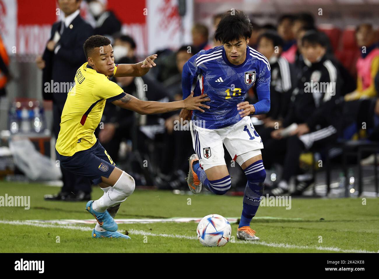 DUSSELDORF - (lr) Byron Castillo of Ecuador, Kaoru Mitoma of Japan ...