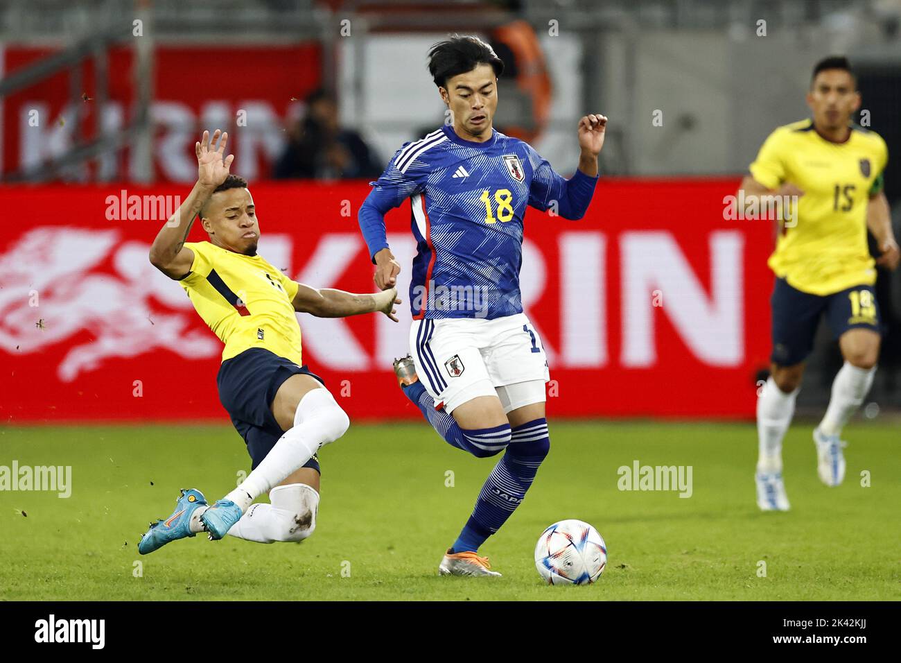 DUSSELDORF - (LR) Byron Castillo of Ecuador, Kaoru Mitoma of Japan ...