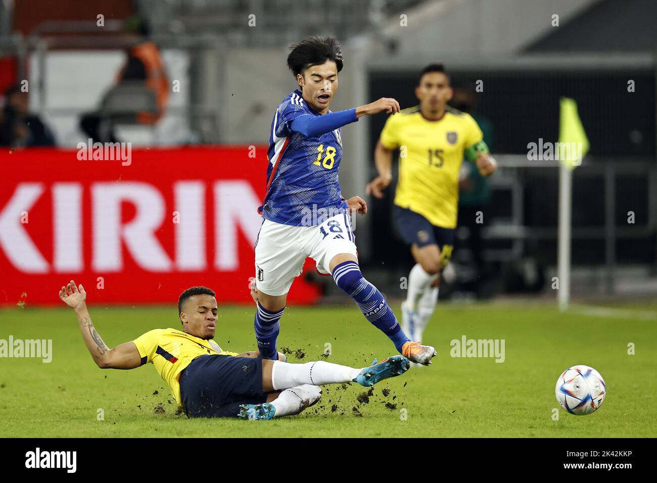 DUSSELDORF - (LR) Byron Castillo of Ecuador, Kaoru Mitoma of Japan ...