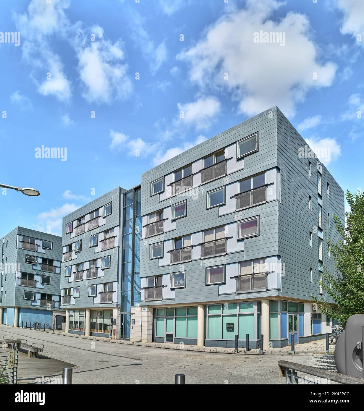 Building apartments cambridge hi-res stock photography and images - Alamy