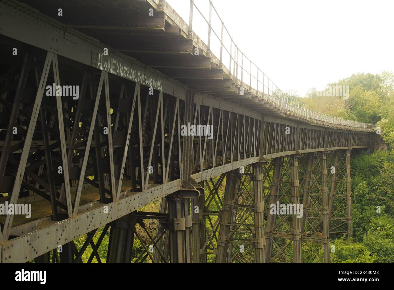 Viaduct structure hi-res stock photography and images - Alamy