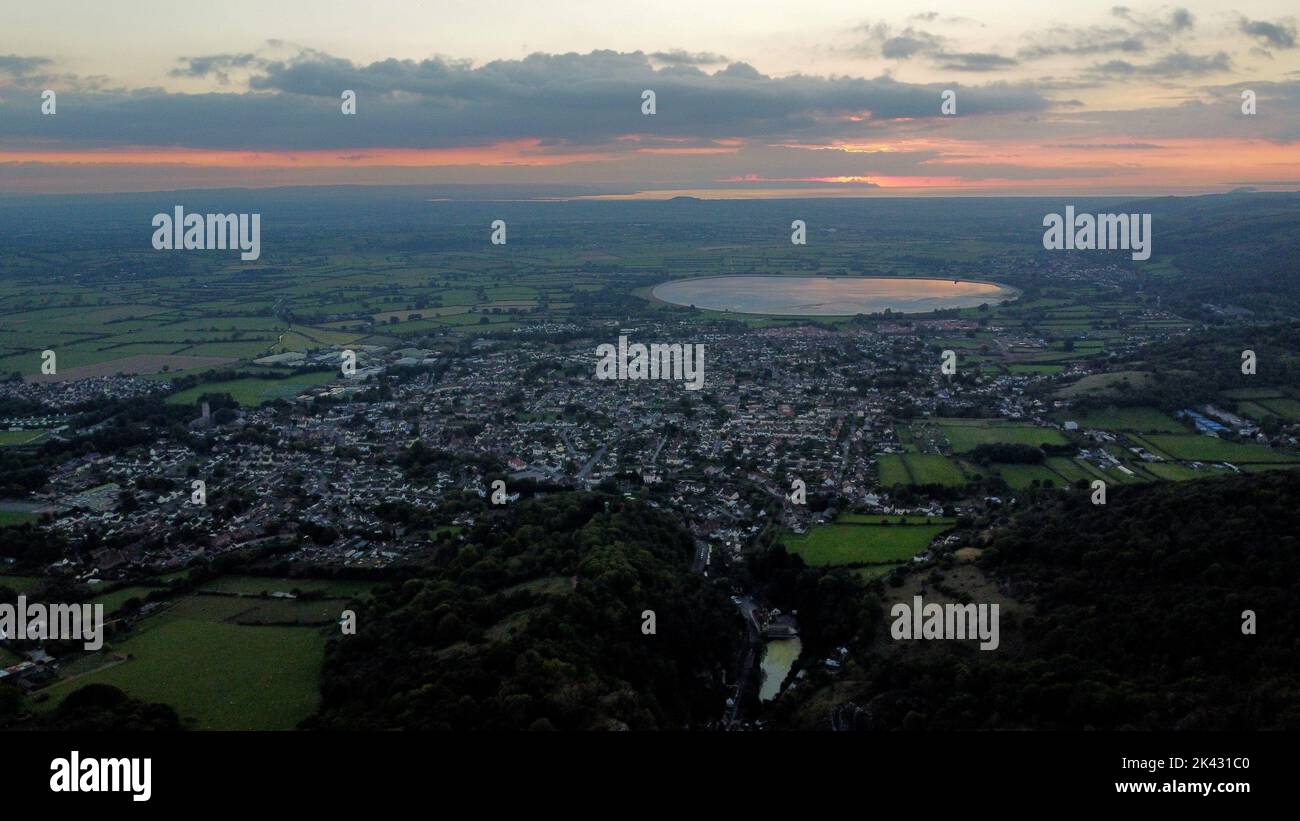 An aerial view of Cheddar Gorge and Reservoir, Somerset at sunset Stock ...
