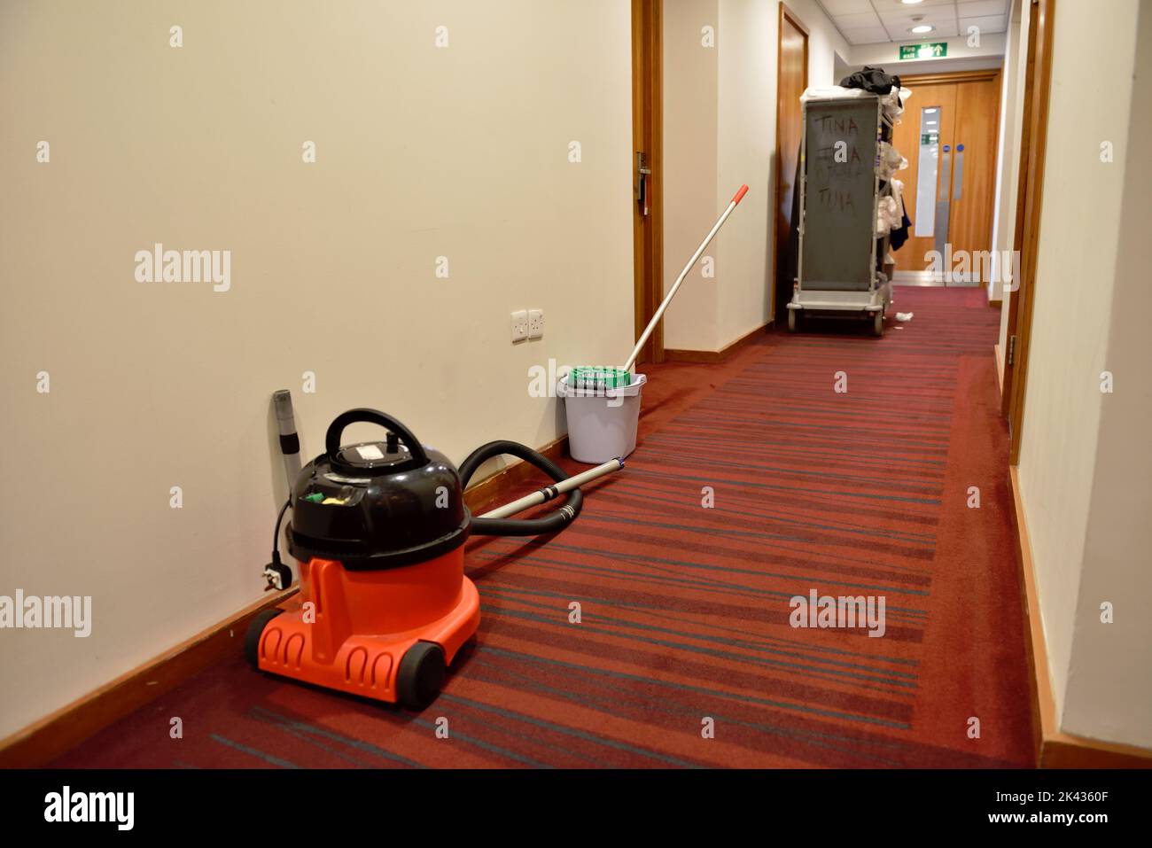 Hotel cleaning trolley hi-res stock photography and images - Alamy