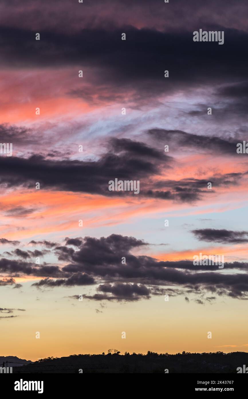 Ciel avec nuages hi-res stock photography and images - Alamy