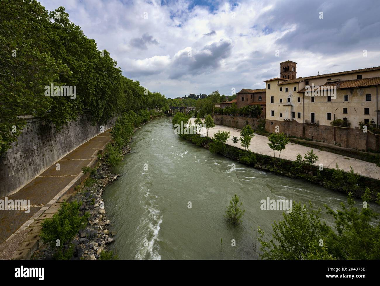 Basilica di san bartolome hi-res stock photography and images - Alamy