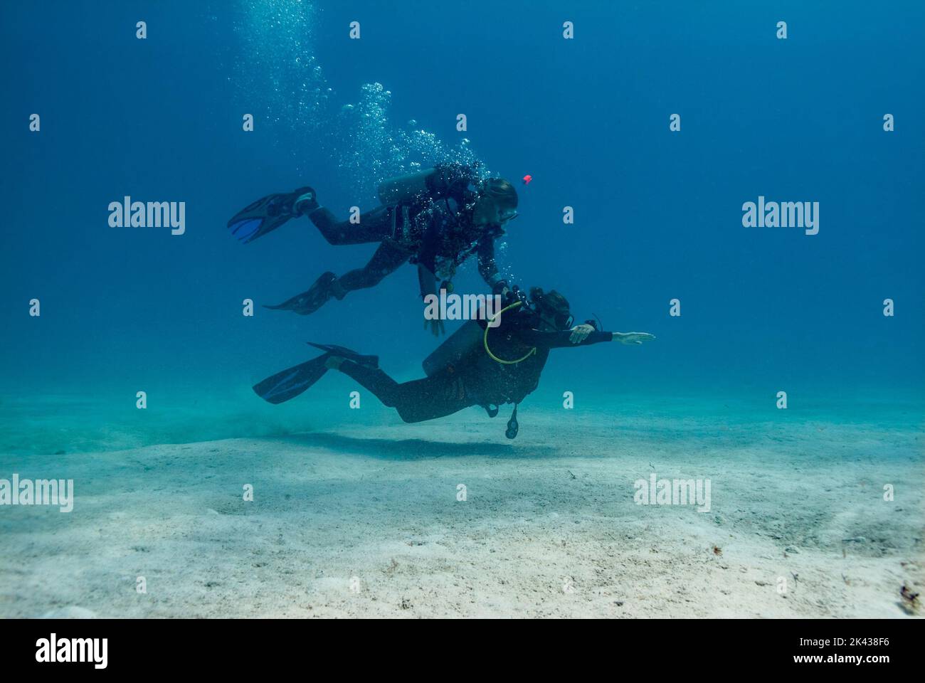 Scuba diving practice hi-res stock photography and images - Alamy