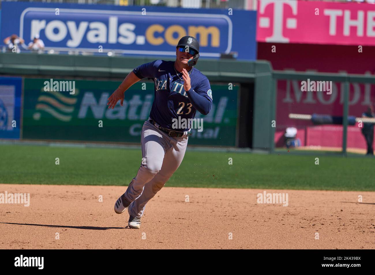 September 25 2022: Seattle third baseman Ty France (23) runs to third ...