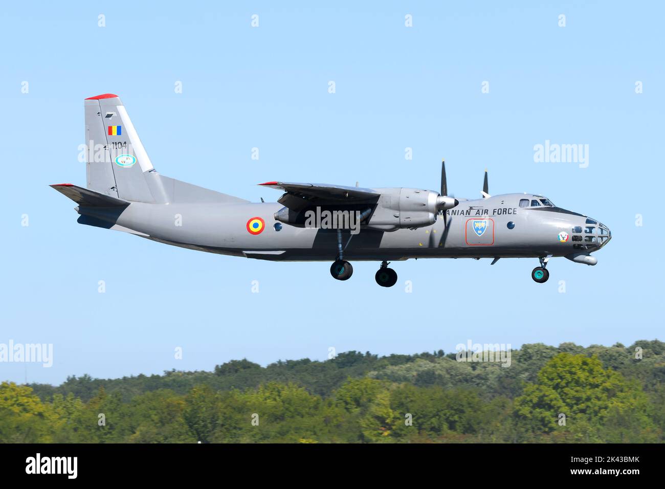 Romania air force antonov 30 hi-res stock photography and images - Alamy