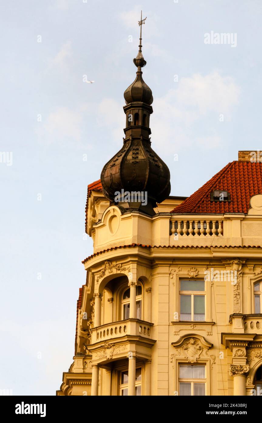 Gothic style dome hi-res stock photography and images - Alamy