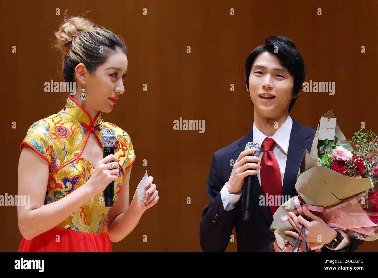(L to R) Zhang Hina, Yuzuru Hanyu, SEPTEMBER 29, 2022 : Celebrating the ...