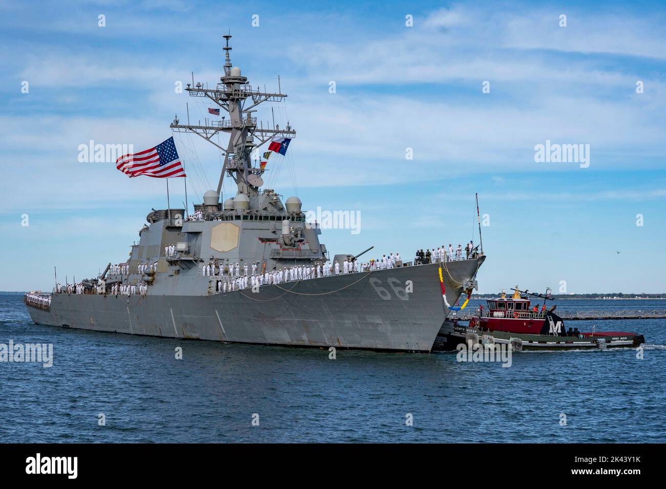 NORFOLK (Sept. 28, 2022) The Arleigh Burke-class destroyer USS Gonzalez ...