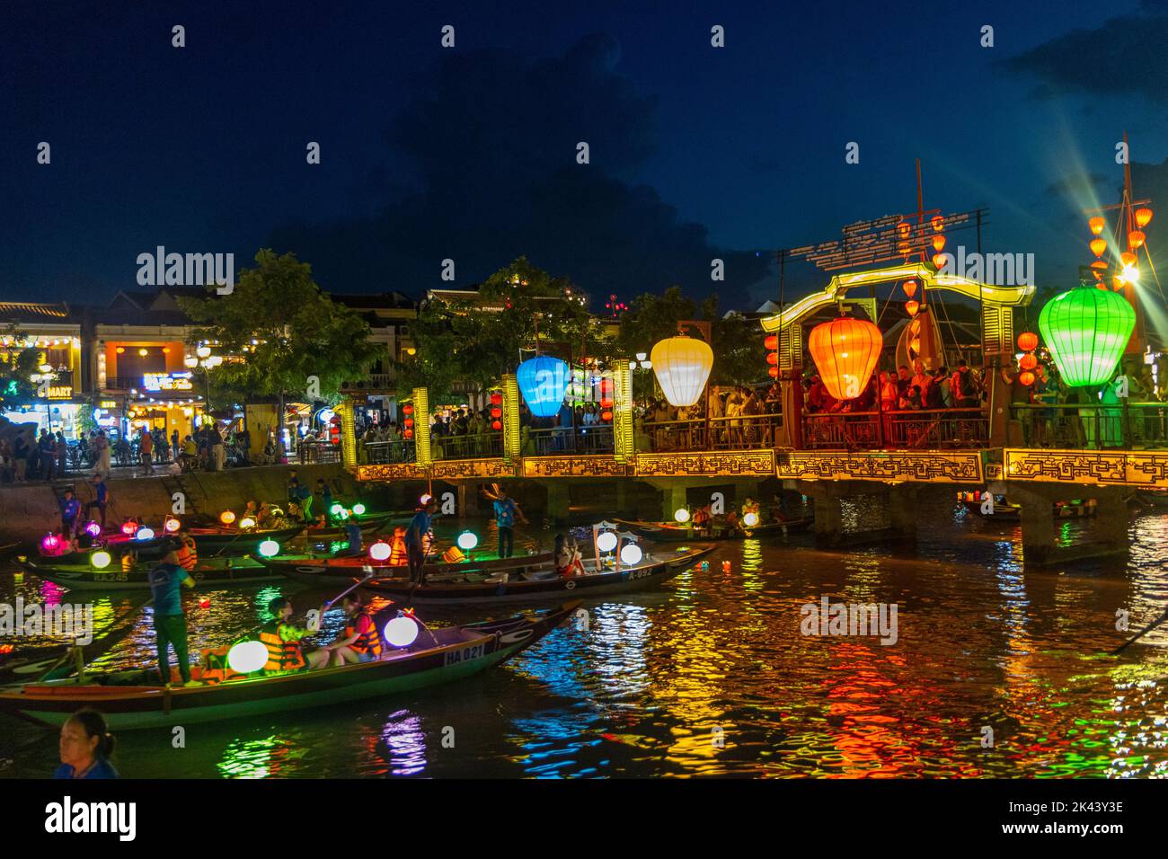 Full Moon Festival, Thu Bon River, Hoi An, Quang Nam Province, UNESCO ...