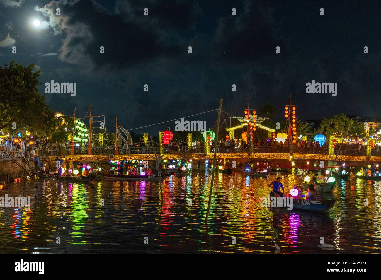 Full Moon Festival, Thu Bon River, Hoi An, Quang Nam Province, UNESCO ...