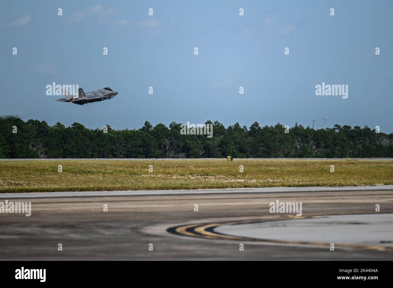 Raymond james stadium flyover hi-res stock photography and images - Alamy