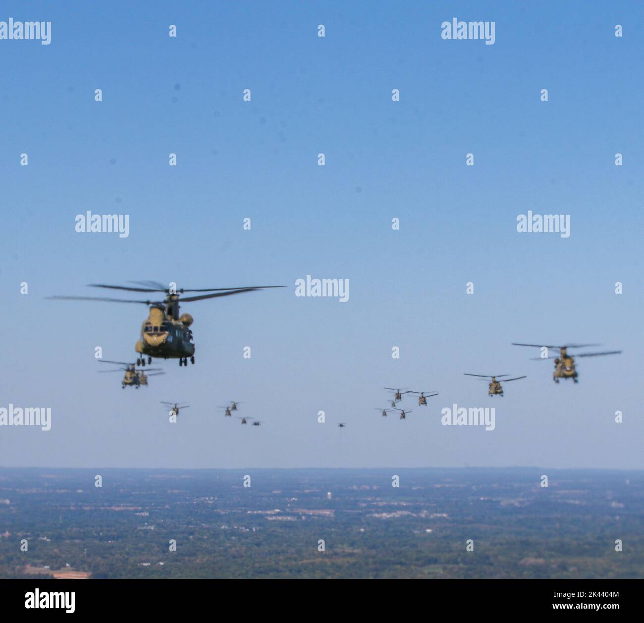 Soldiers from 101st Combat Aviation Brigade (CAB), 101st Airborne ...