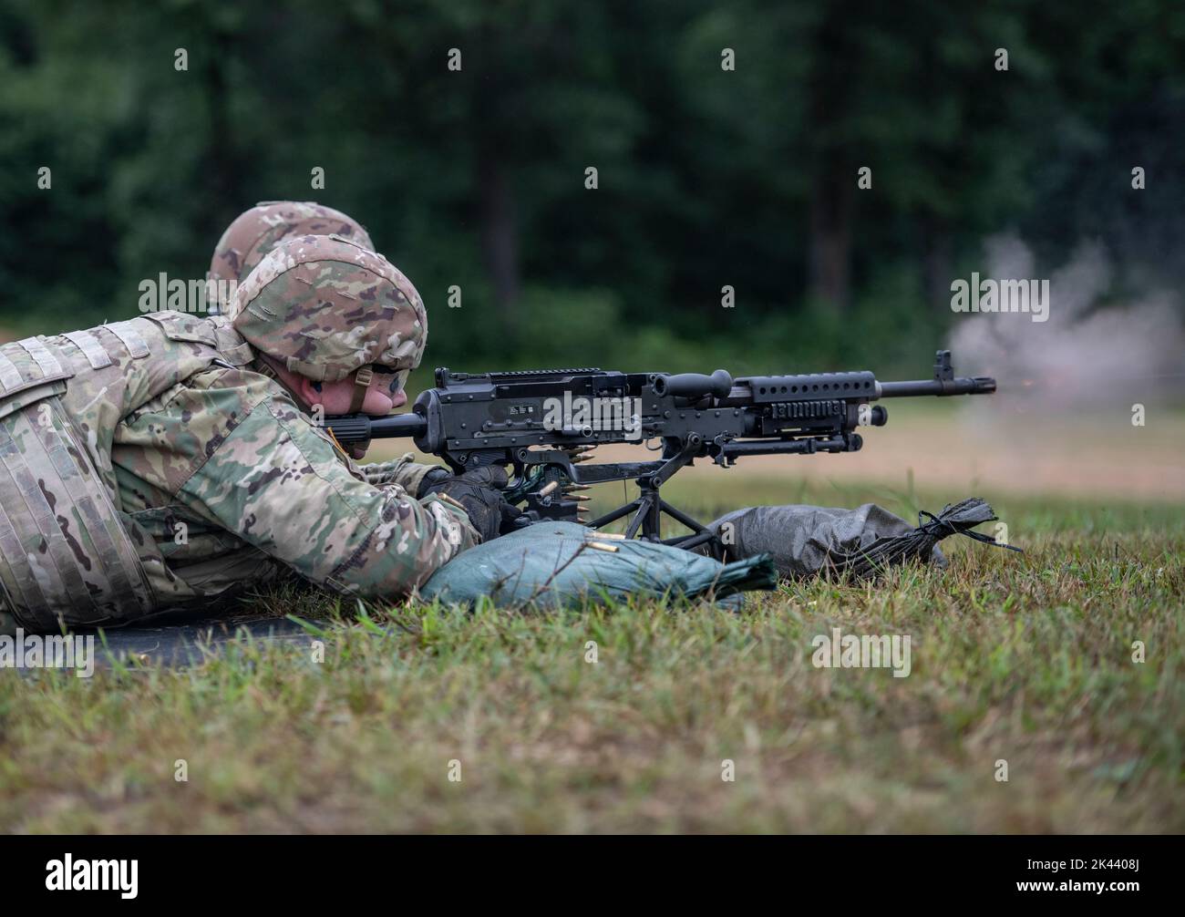 Soldiers with the 370th Chemical Company participate in weapons ...