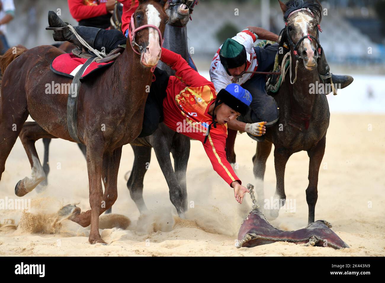 Iznik, T¨¹rkiye. 29th Sep, 2022. Horsemen compete in the traditional ...