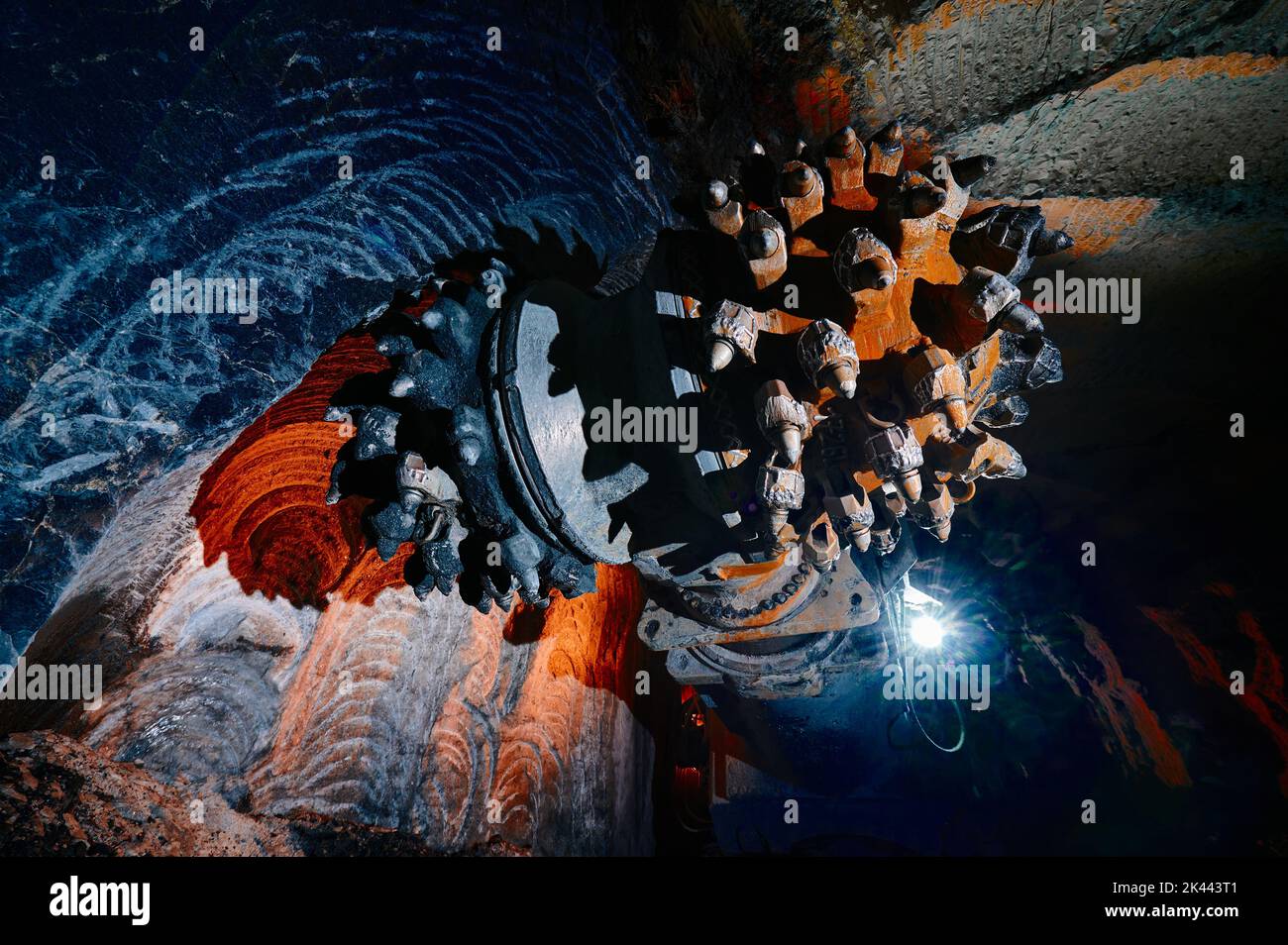 Powerful tunneling machine with large borax underground Stock Photo - Alamy