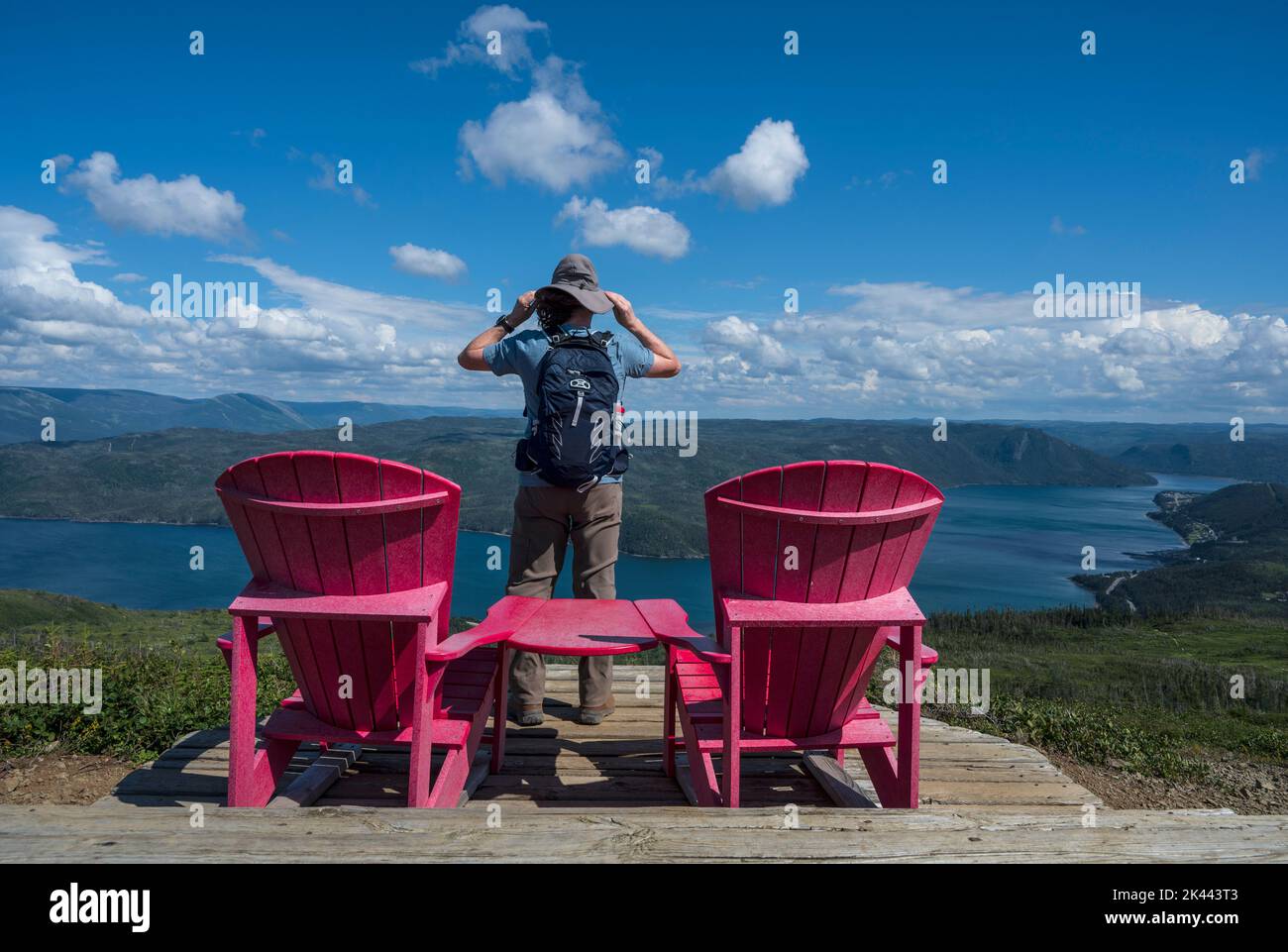 Adirondack chair lookout hi-res stock photography and images - Alamy