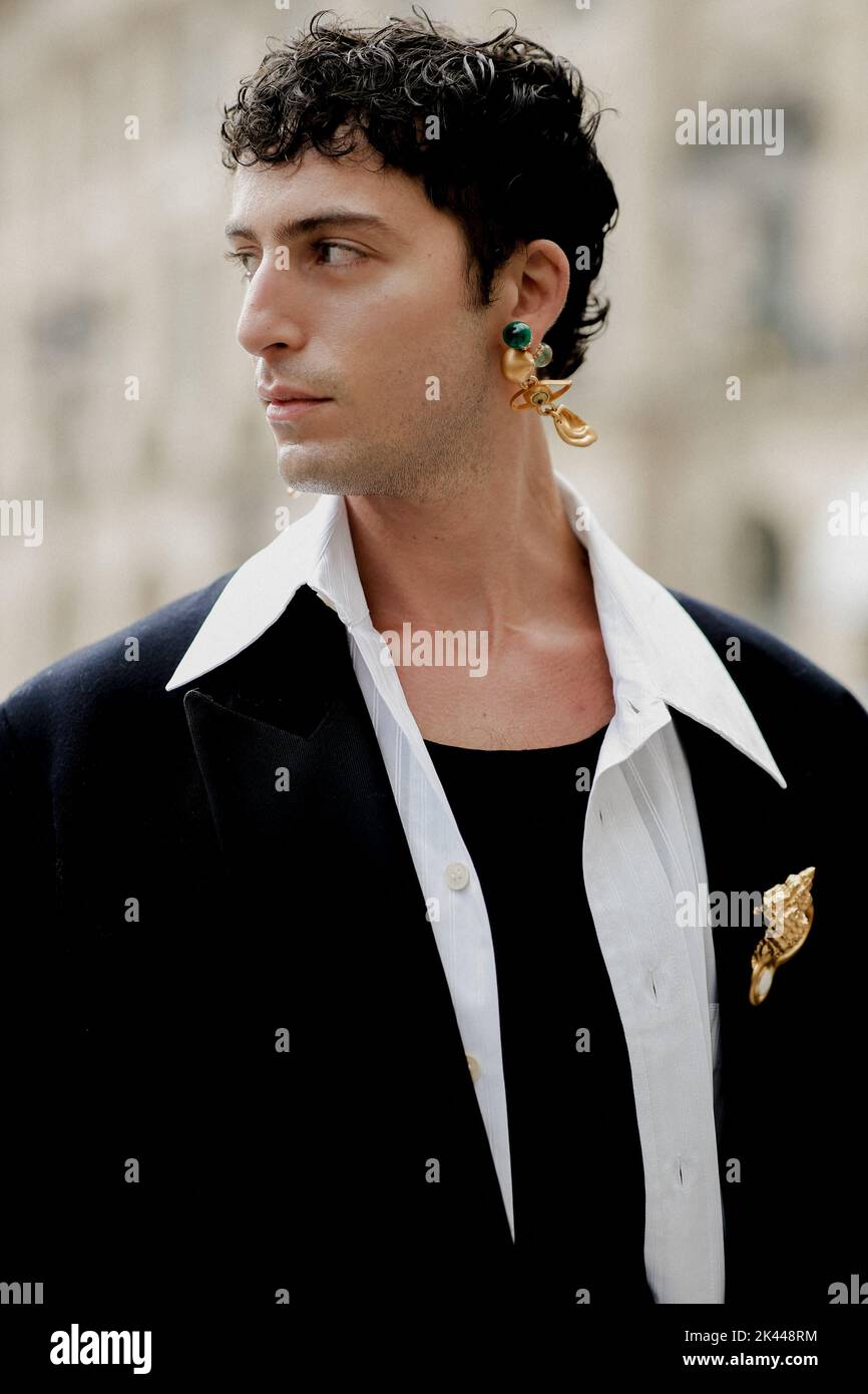 Paris, France, September 29, 2022. Street style, Alexander Roth ...